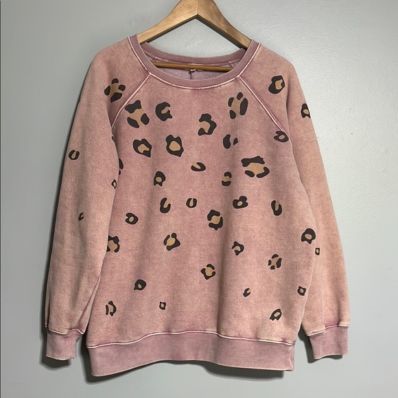 easel | Tops | Easel Mauve Leopard Print Loose Fit Sweatshirt Size M ...